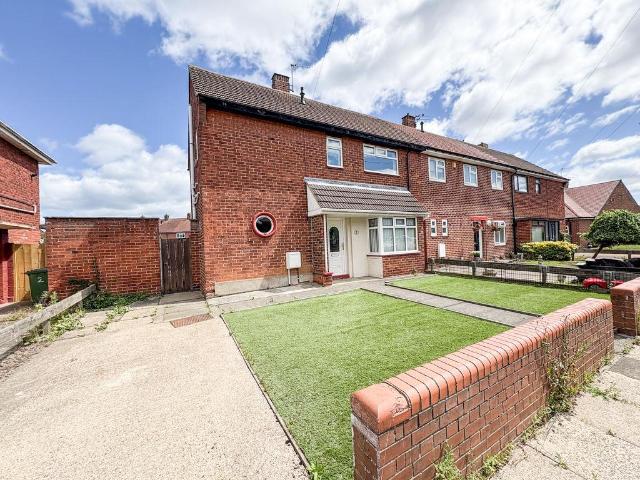 3 bedroom end of terrace house for sale