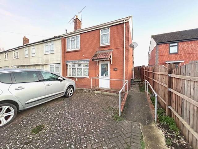 3 bedroom end of terrace house for sale