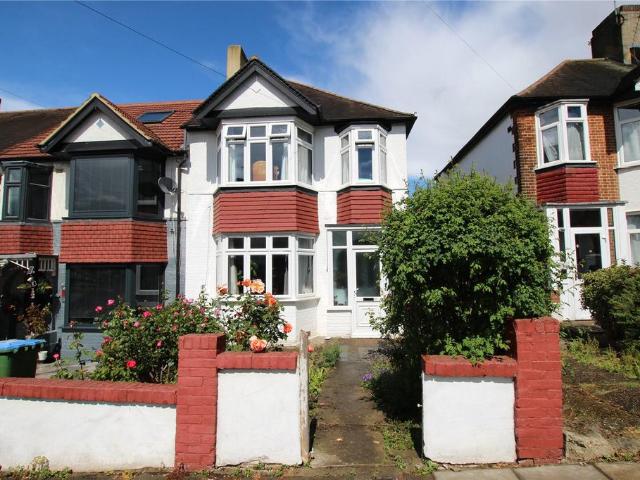 3 bedroom end of terrace house for sale