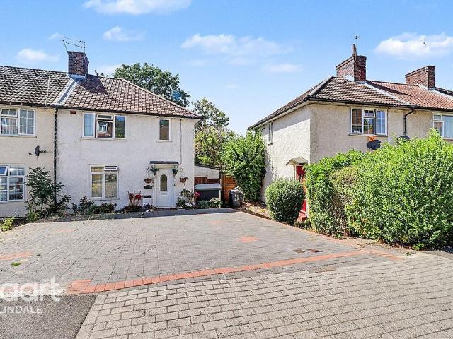 3 bedroom end of terrace house for sale