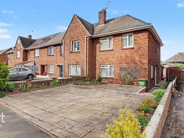 3 bedroom end of terrace house for sale