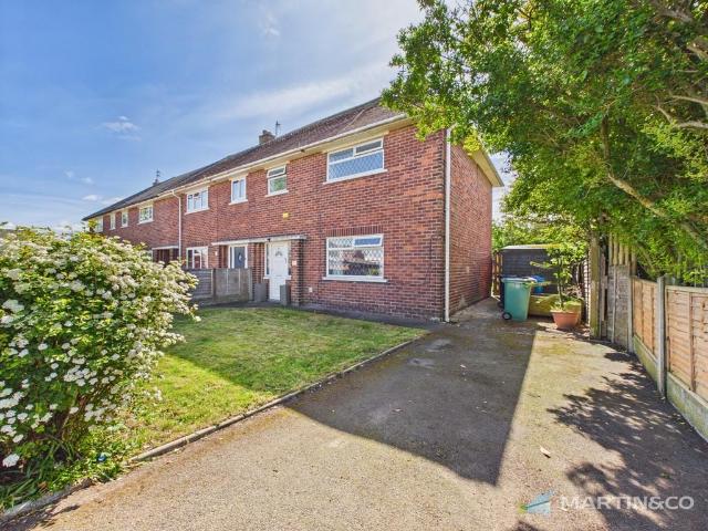 3 bedroom end of terrace house for sale