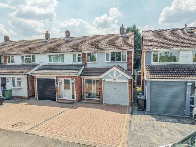 3 bedroom end of terrace house for sale