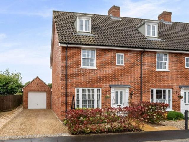 3 bedroom end of terrace house for sale