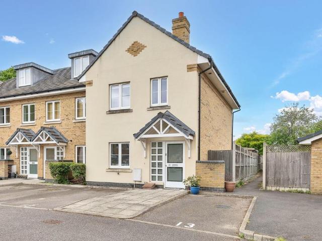 3 bedroom end of terrace house for sale