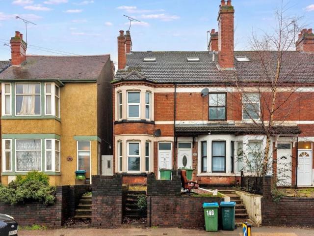 3 bedroom end of terrace house for sale