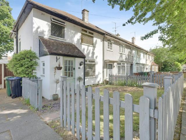 3 bedroom end of terrace house for sale