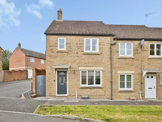 3 bedroom end of terrace house for sale