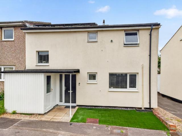 3 bedroom end of terrace house for sale
