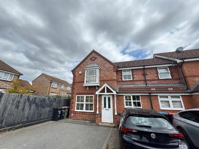 3 bedroom end of terrace house for sale