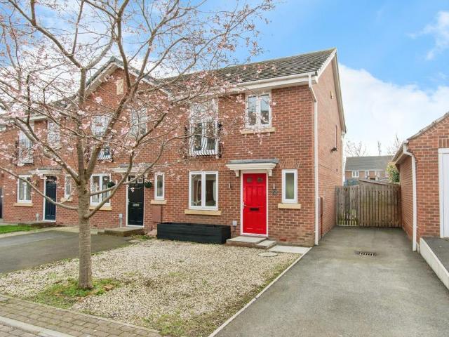 3 bedroom end of terrace house for sale