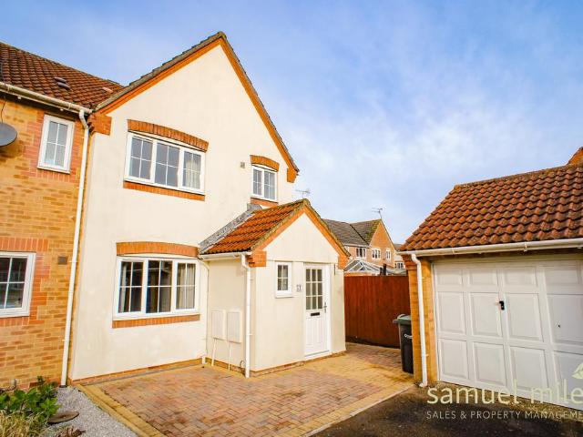 3 bedroom end of terrace house for sale