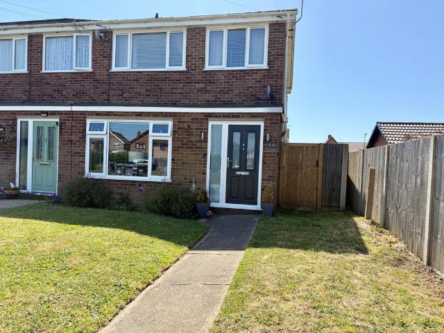 3 bedroom end of terrace house for sale
