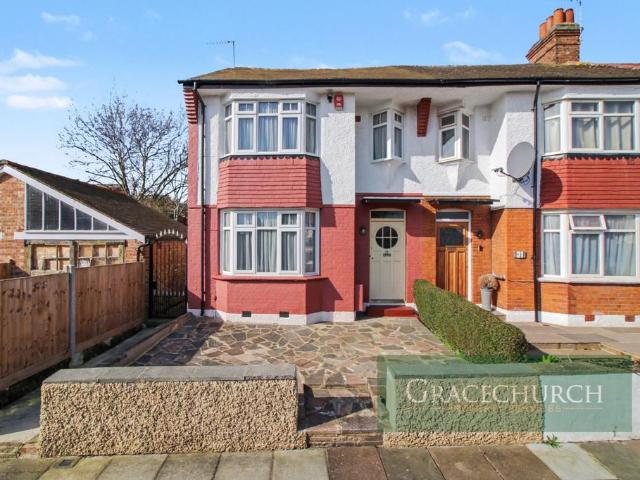 3 bedroom end of terrace house for sale