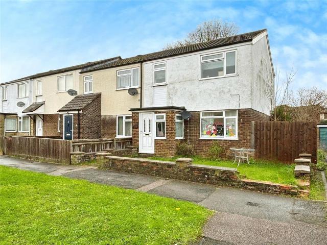 3 bedroom end of terrace house for sale
