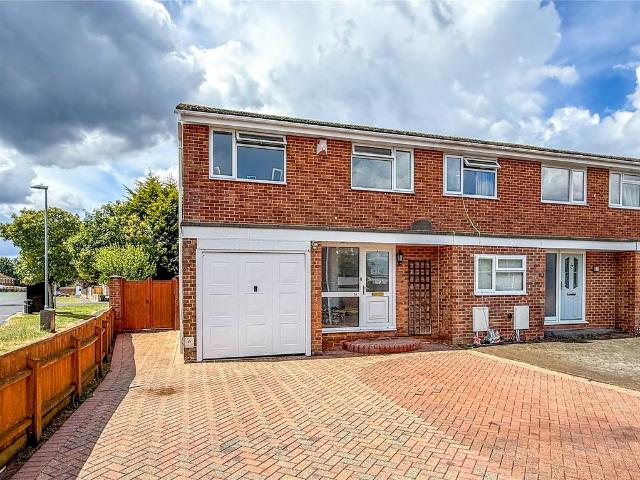 3 bedroom end of terrace house for sale