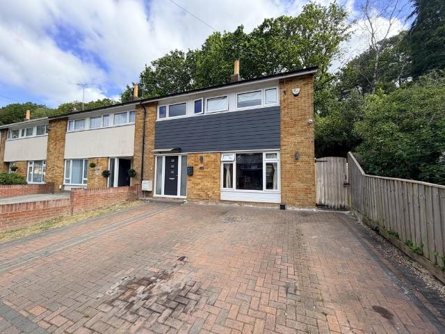 3 bedroom end of terrace house for sale