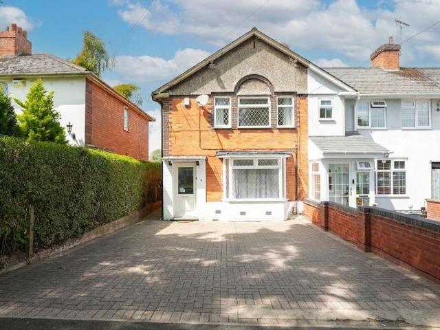 3 bedroom end of terrace house for sale