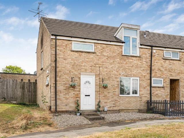 3 bedroom end of terrace house for sale