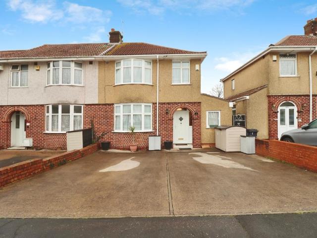 3 bedroom end of terrace house for sale
