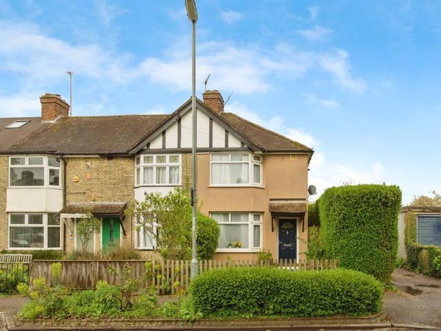 3 bedroom end of terrace house for sale