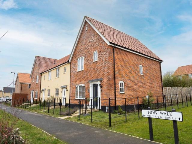 3 bedroom end of terrace house for sale