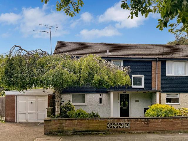 3 bedroom end of terrace house for sale