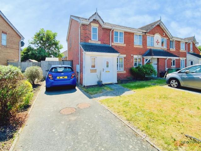 3 bedroom end of terrace house for sale