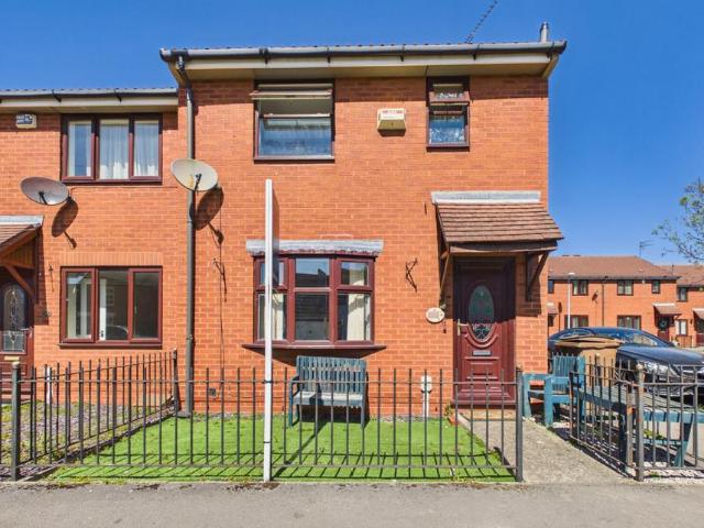 3 bedroom end of terrace house for sale