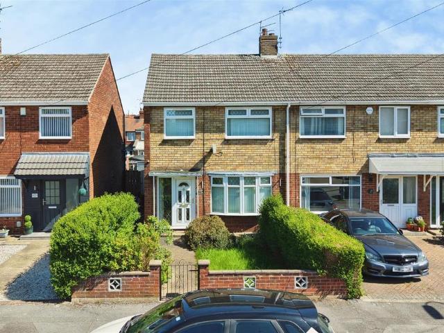 3 bedroom end of terrace house for sale