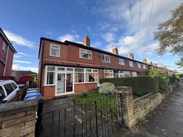 3 bedroom end of terrace house for sale