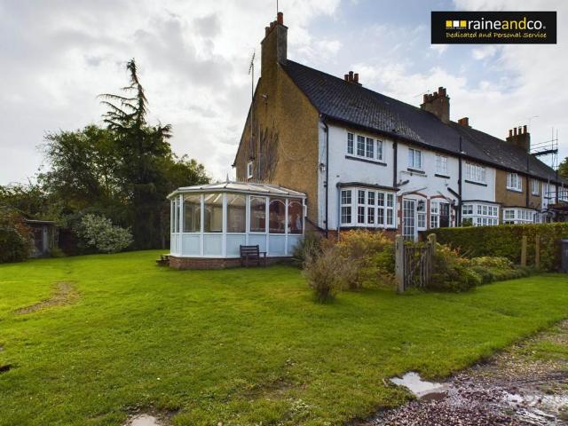3 bedroom end of terrace house for sale