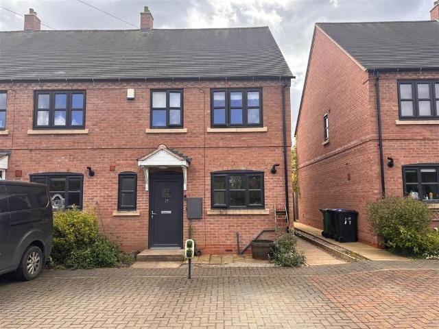 3 bedroom end of terrace house for sale