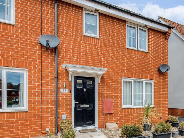 3 bedroom end of terrace house for sale
