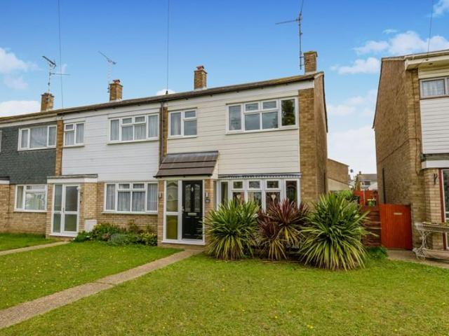 3 bedroom end of terrace house for sale