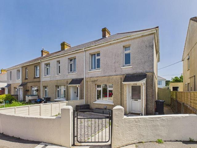 3 bedroom end of terrace house for sale