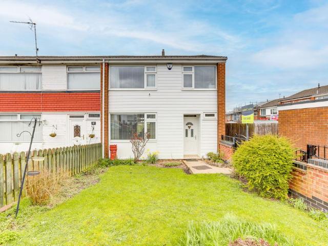 3 bedroom end of terrace house for sale