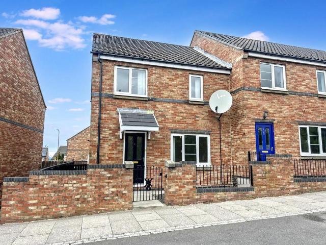 3 bedroom end of terrace house for sale
