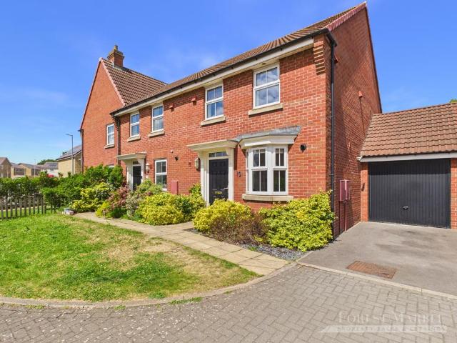3 bedroom end of terrace house for sale