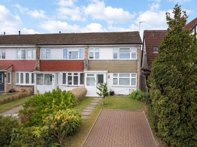 3 bedroom end of terrace house for sale
