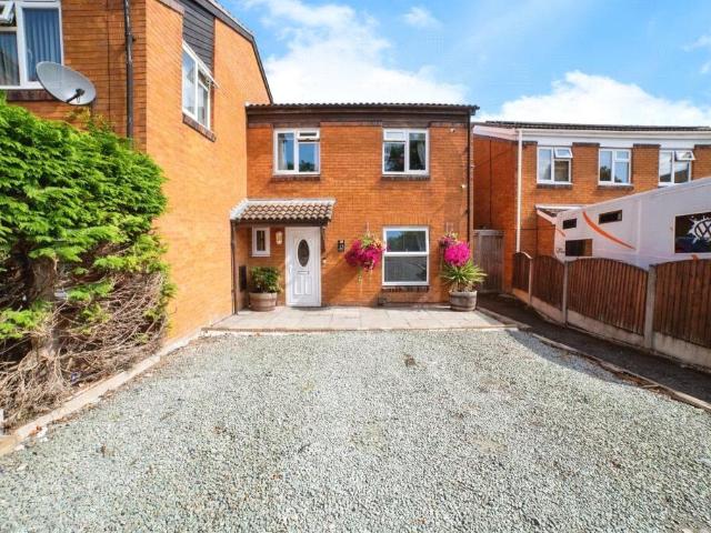 3 bedroom end of terrace house for sale