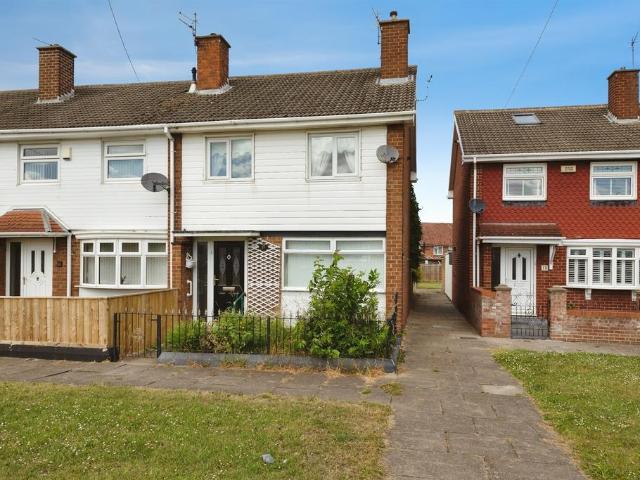 3 bedroom end of terrace house for sale