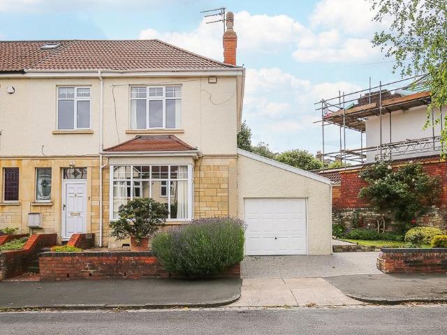 3 bedroom end of terrace house for sale