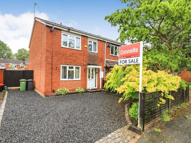 3 bedroom end of terrace house for sale