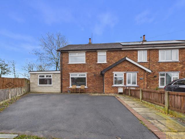 3 bedroom end of terrace house for sale