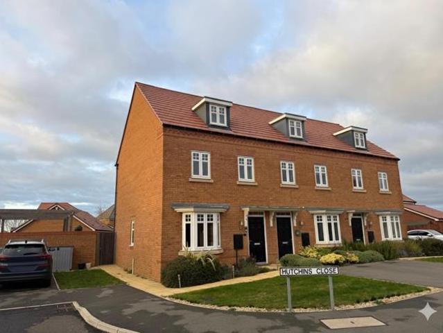 3 bedroom end of terrace house for sale