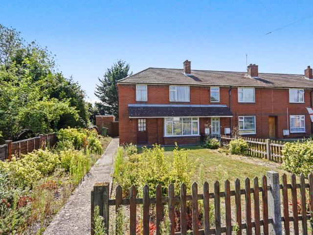 3 bedroom end of terrace house for sale