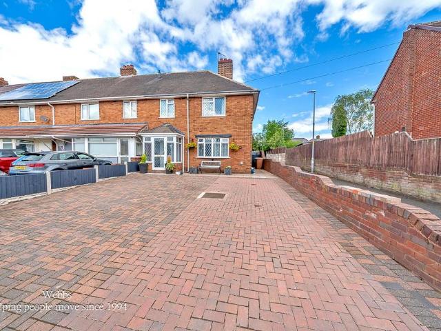 3 bedroom end of terrace house for sale