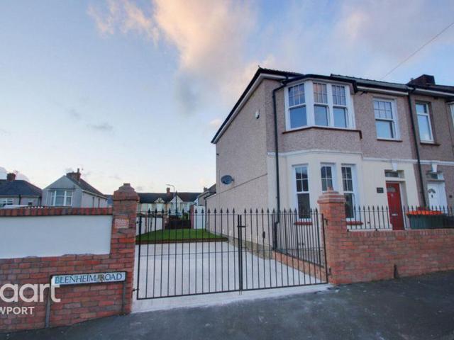 3 bedroom end of terrace house for sale