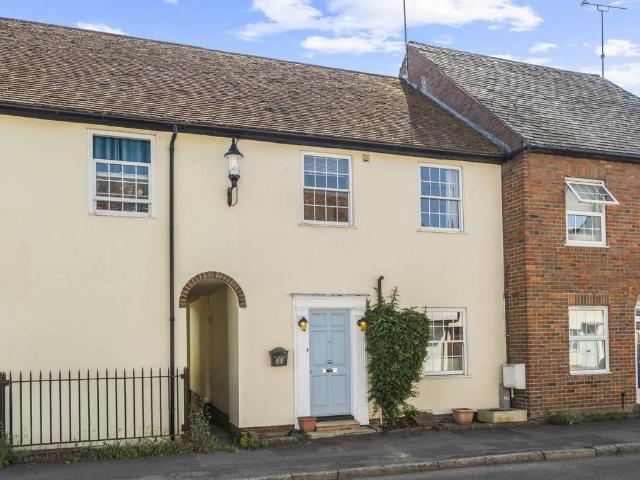 3 bedroom end of terrace house for sale